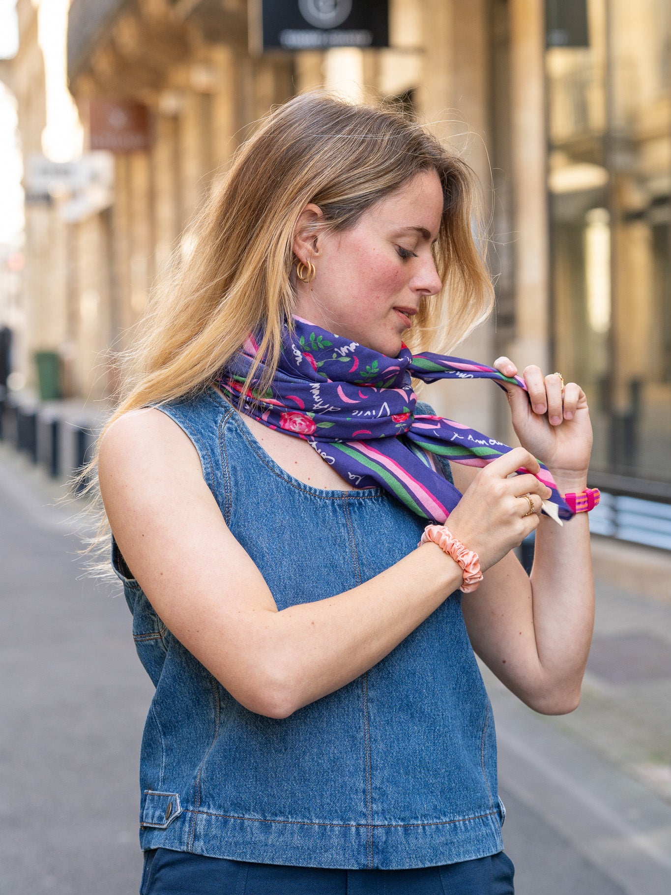 Le grand foulard Vivre d'amour violet -PRECOMMANDE – Caladia